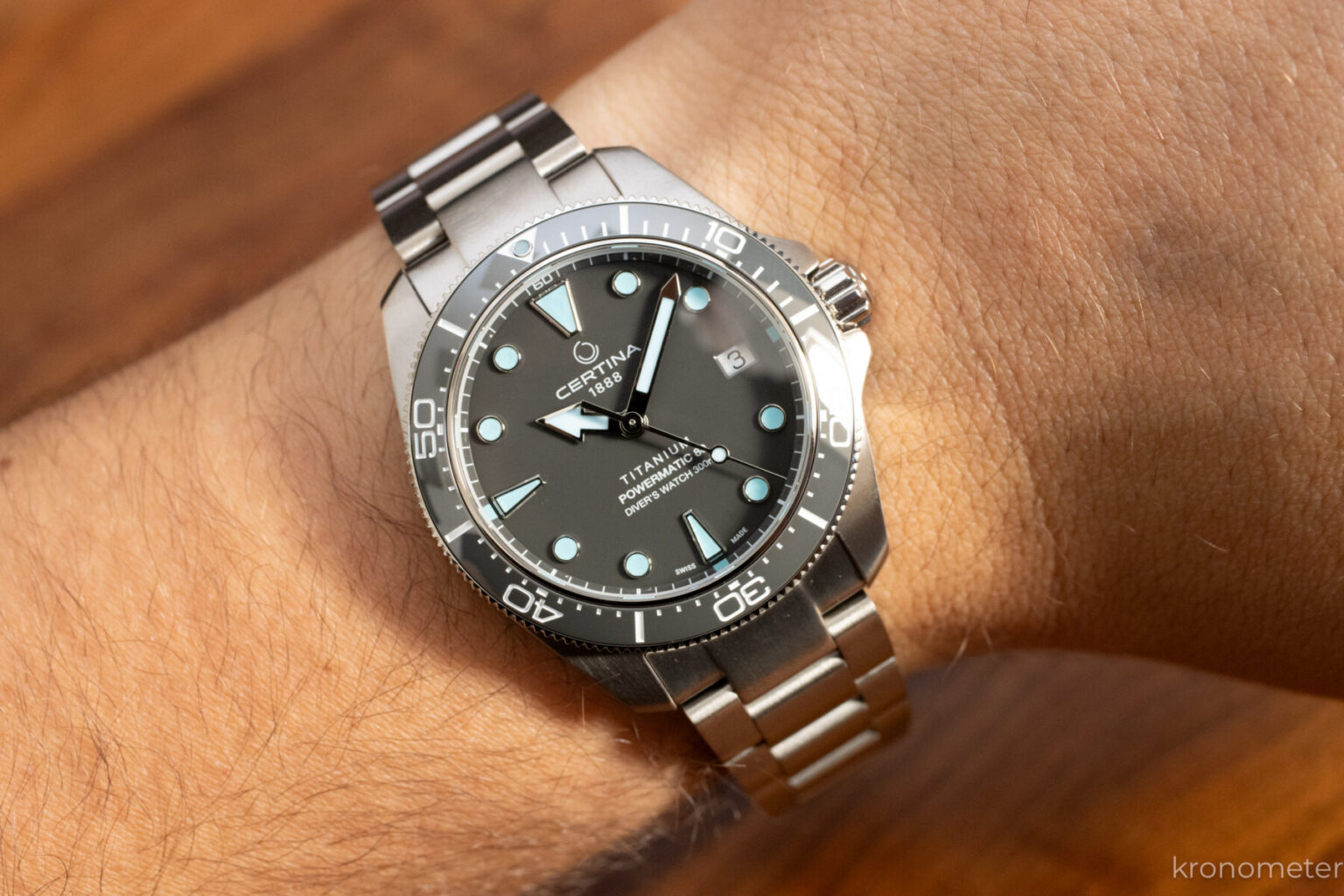 Certina DS Action Diver 38mm titán órák nyári hangulattal - Kronometer